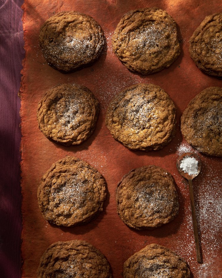 7 Spice Oatmeal & Golden Raisin Cookies - Table Magazine